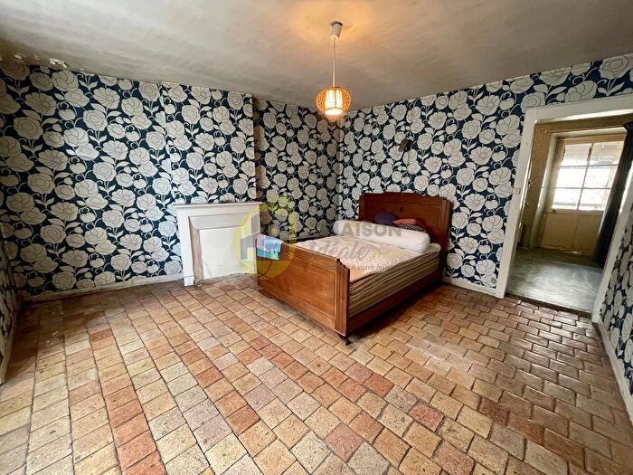 Maison à vendre - Saint-Benoît-du-Sault - 3 pièces - 2 chambres