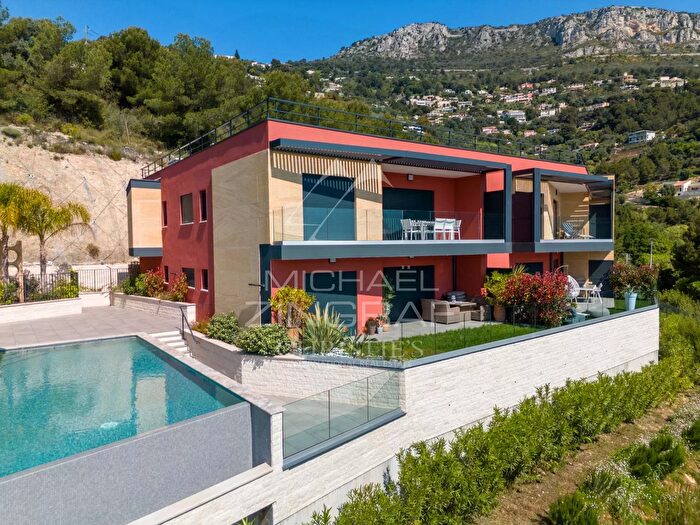 Appartement à louer - Èze - 4 pièces - 3 chambres