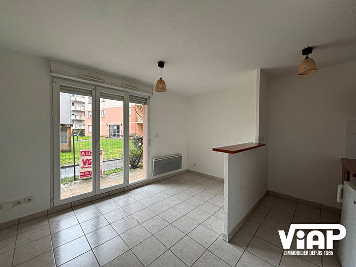 Appartement à louer - Limoges, Centre-ville, Hôtel de Ville, Emailleurs - 1 pièce