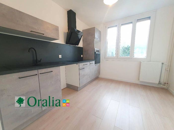 Ambroise-Croizat, Fontaine : Appartement 2 pièces à louer