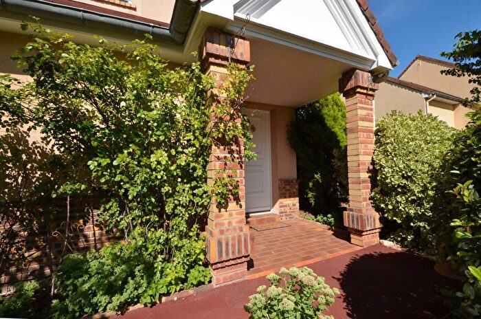 Maison à louer - Ouest, Croissy-sur-Seine - 7 pièces - 4 chambres