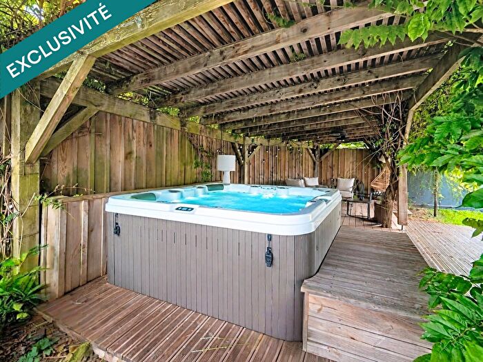Gujan-Mestras, Mestras : Maison 7 pièces à vendre
