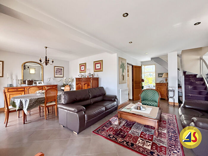 Maison à vendre - Les Sorinières - 6 pièces - 3 chambres