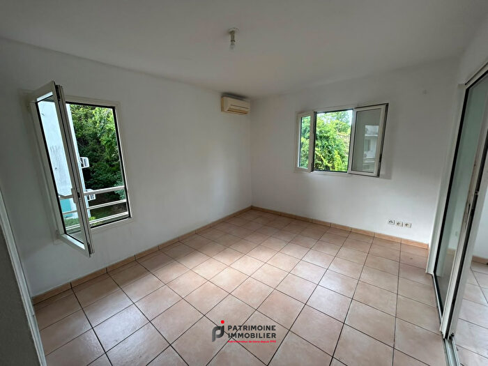 Les Abymes - Appartement 1 pièce à louer