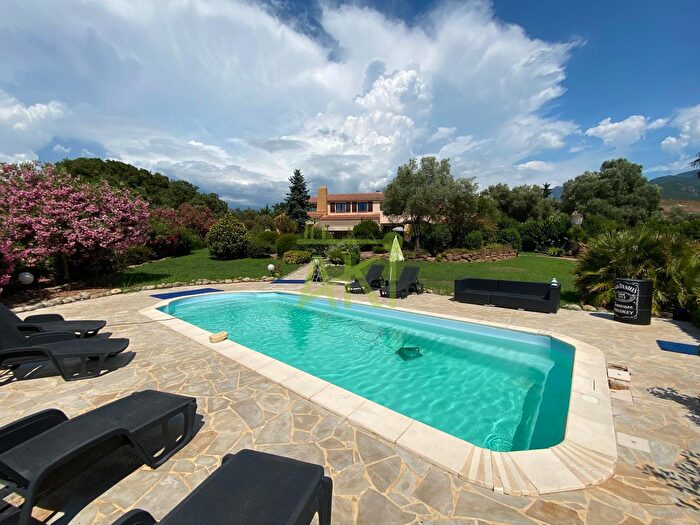 Maison à vendre - Peri - 11 pièces - 6 chambres