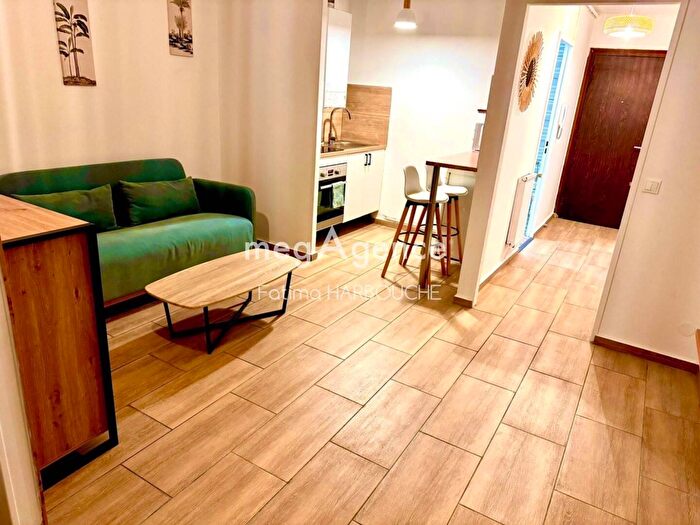 Appartement à louer - Bellevue-Solaure, Saint-Étienne - 2 pièces - 1 chambre