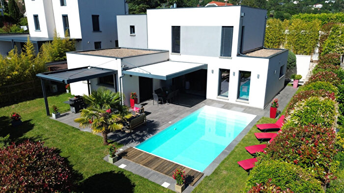 Limonest - Maison 7 pièces à vendre