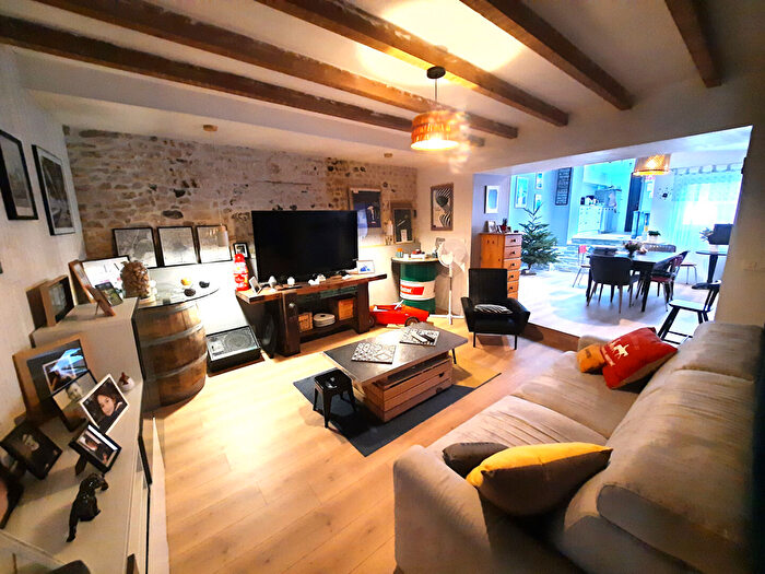 Maison à vendre - Saintes, La Gare, Sébastien de Brouard, La Fenêtre - 6 pièces - 4 chambres