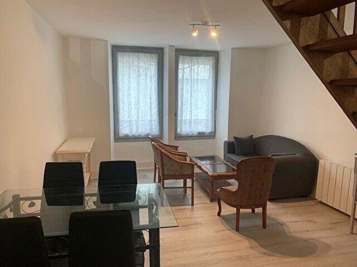 Appartement à louer - Centre Ville, Mazamet - 3 pièces - 2 chambres