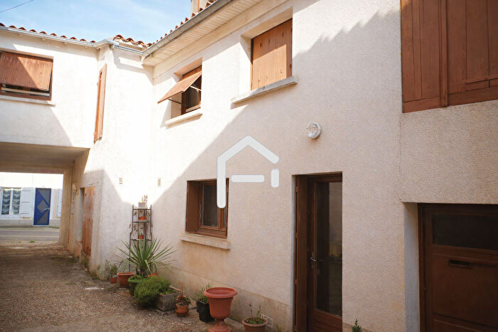 Maison 6 pièces à Lezay, à vendre