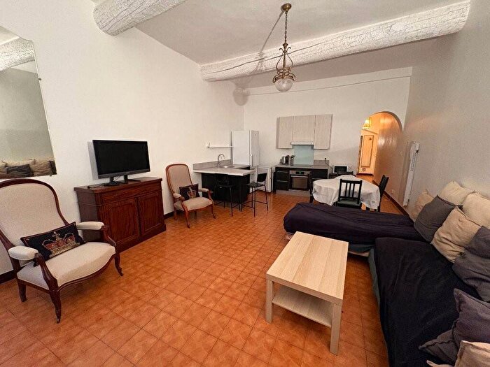 Vieux-Nice - Appartement 4 pièces à louer
