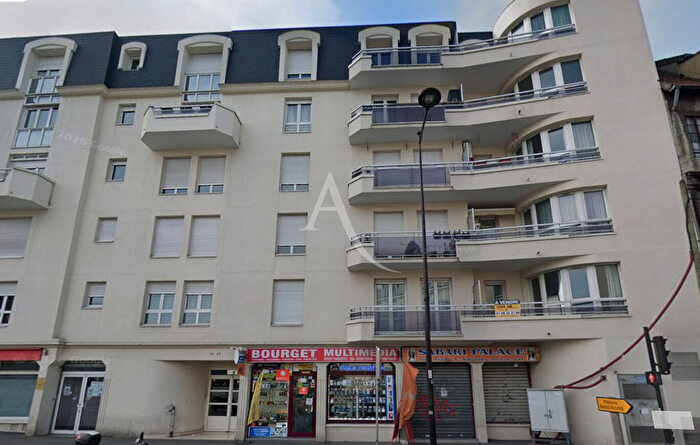 Le Bourget, Gare, Zone d'activités du Commandant Rolland : Appartement 3 pièces à vendre