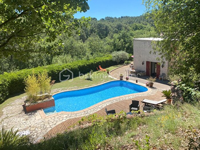 Maison 5 pièces à La Roque-dAnthéron, à vendre