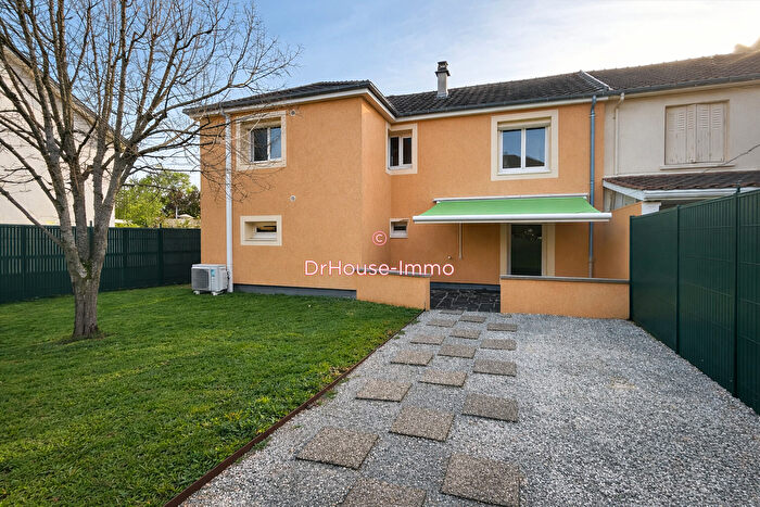 Brive-la-Gaillarde, Pont de La Bouvie, Gaubre, Estavel, Tujac : Maison 5 pièces à vendre