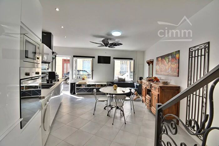 Maison à vendre - Palau-del-Vidre - 4 pièces - 2 chambres