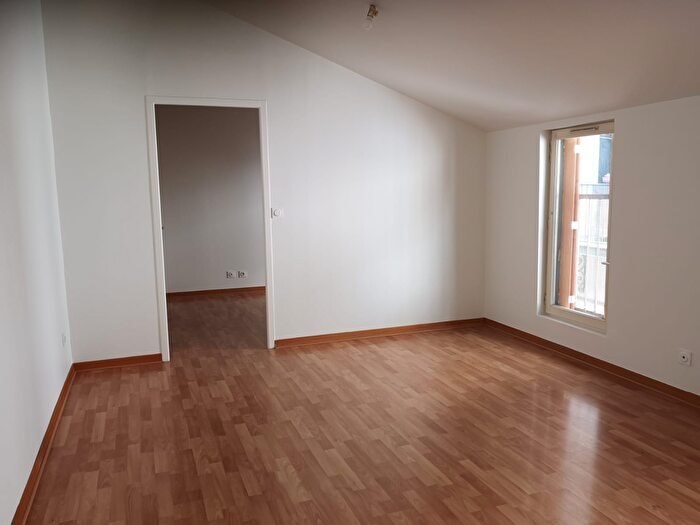 Appartement à louer - Valence, Le Polygone - 2 pièces - 1 chambre