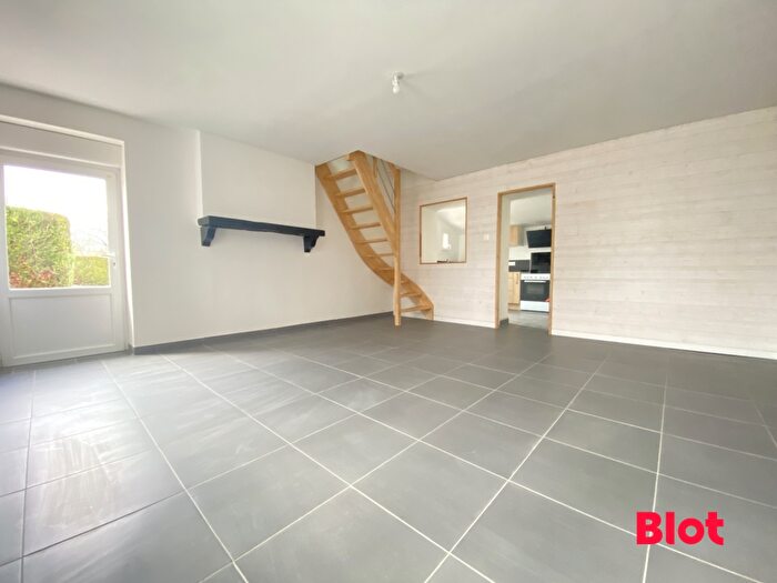 Maison à louer - Saint-Sulpice-des-Landes - 2 pièces - 1 chambre