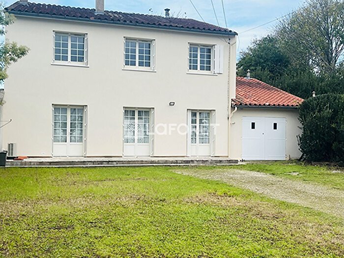 Cognac, Champ de Foire - Maison 5 pièces à louer