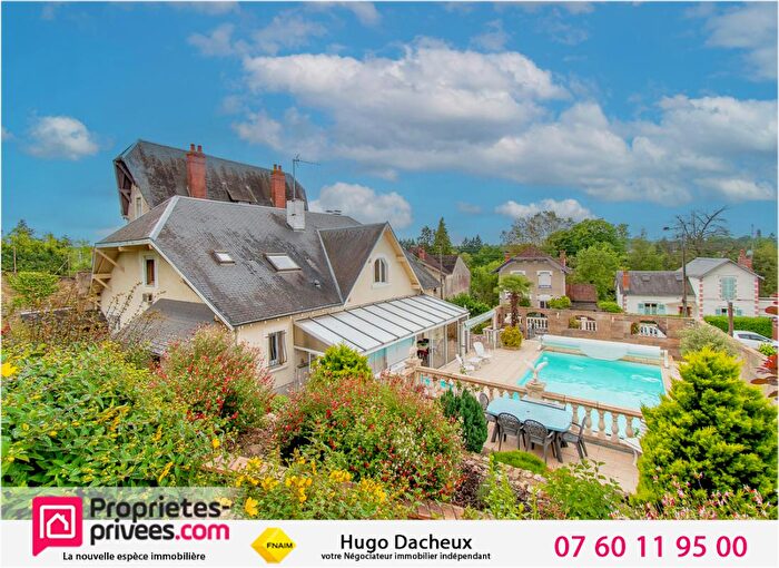 Maison à vendre - Vierzon, Centre-ville - 8 pièces - 5 chambres