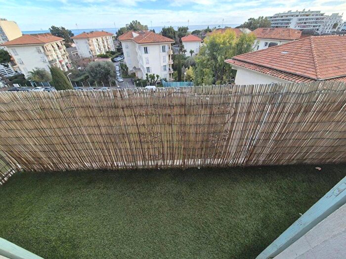 Caucade, Sainte Marguerite, Nice : Appartement 1 pièce à louer