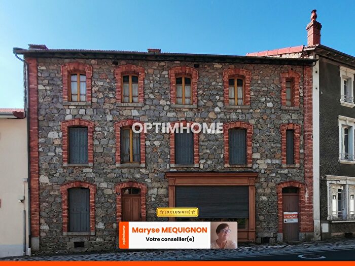 Maison à vendre - Olliergues - 8 pièces - 3 chambres