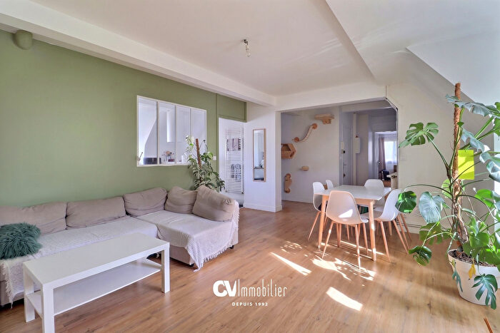 Elbeuf, Centre-ville : Appartement 5 pièces à vendre
