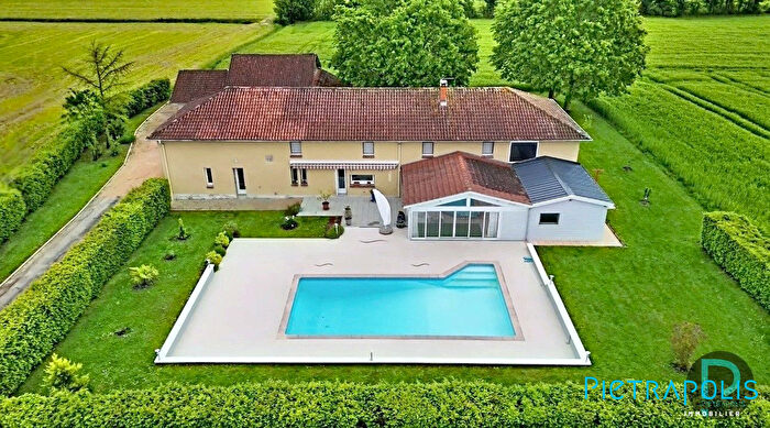 Montracol : Maison 9 pièces à vendre