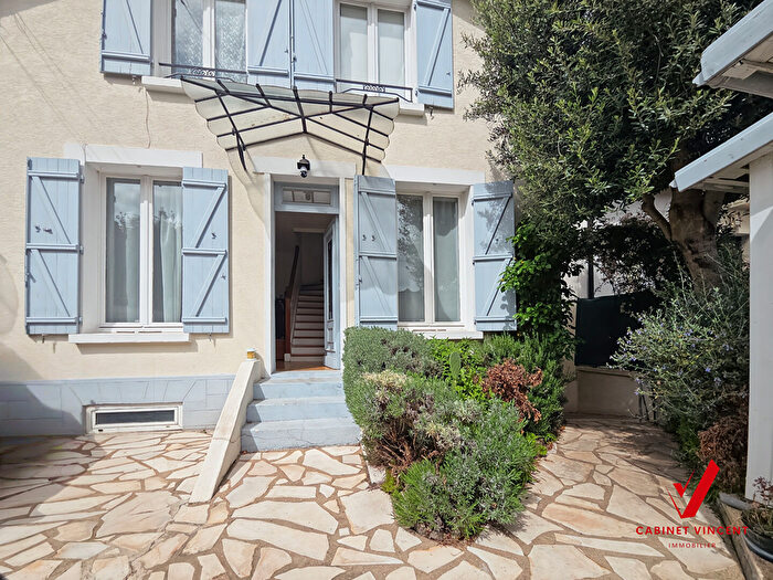 Colombes, Europe - Maison 6 pièces à vendre