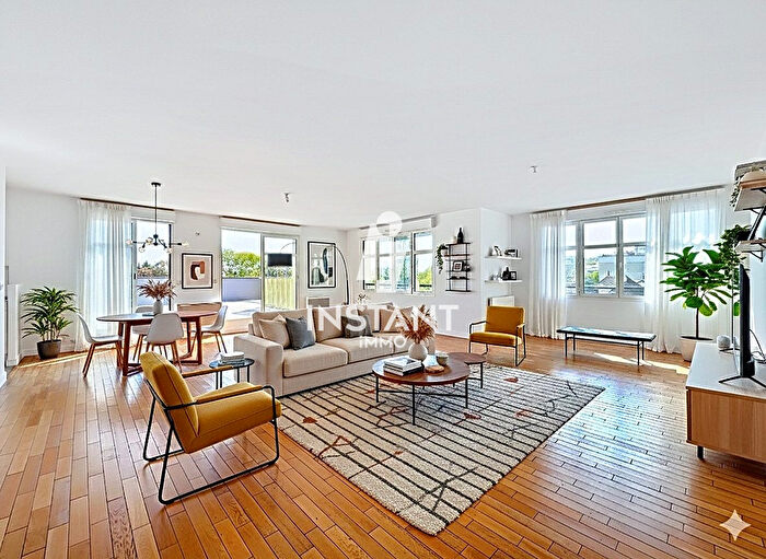 Appartement à vendre - Joinville-le-Pont, Centre-ville - 6 pièces - 3 chambres