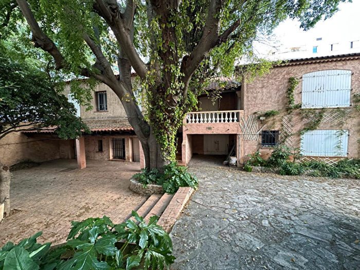 Toulon, Saint-Jean du Var - Maison 6 pièces à vendre