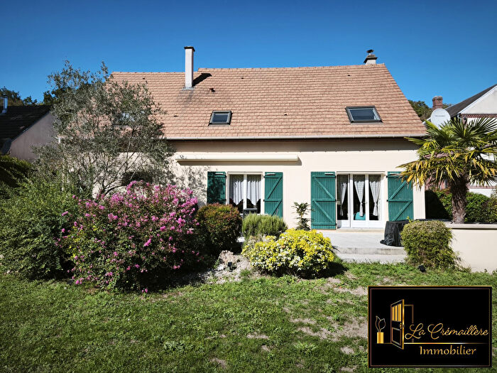 Saint-Martin-de-Bréthencourt - Maison 6 pièces à vendre
