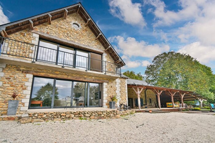 Maison à vendre - Hambers - 8 pièces - 6 chambres