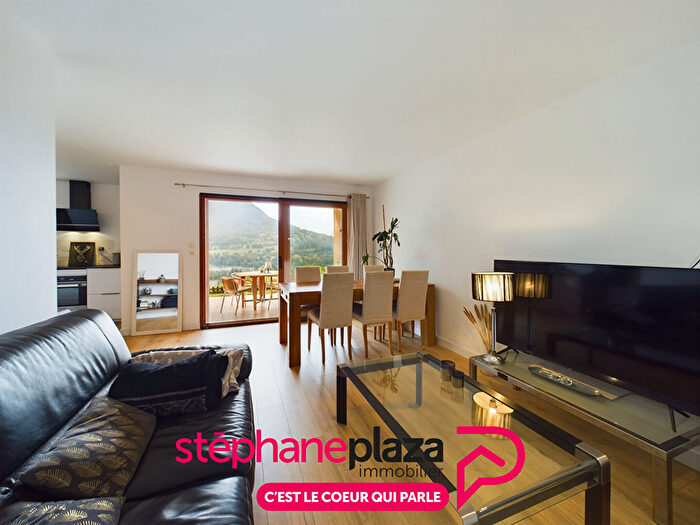 Maisons à vendre et appartements à louer - 1