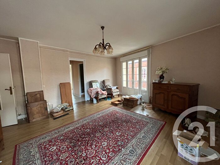 Appartement à vendre - Lisieux, Centre-ville - 3 pièces - 2 chambres