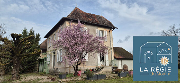 Maison à louer - Les Avenières - 5 pièces - 3 chambres
