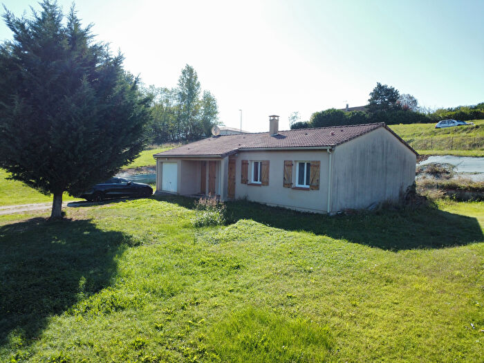 Lizac : Maison 4 pièces à vendre