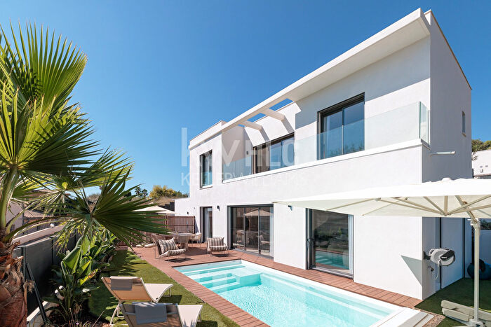 Maison 4 pièces à vendre à Biot