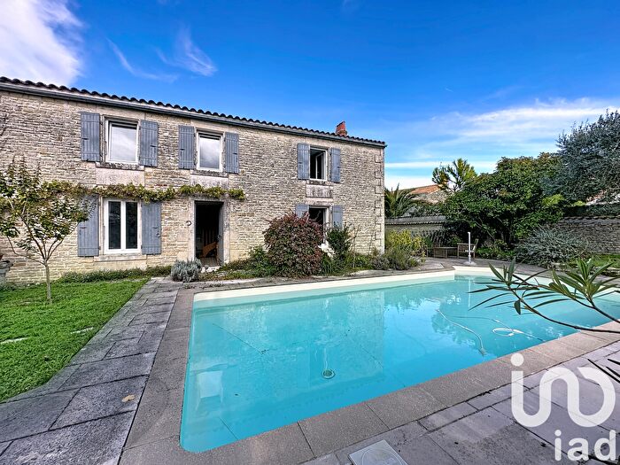 Maison à vendre - Courçon - 6 pièces - 4 chambres