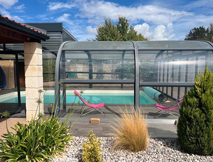 Saint-Georges-de-Montaigu : Maison 7 pièces à vendre