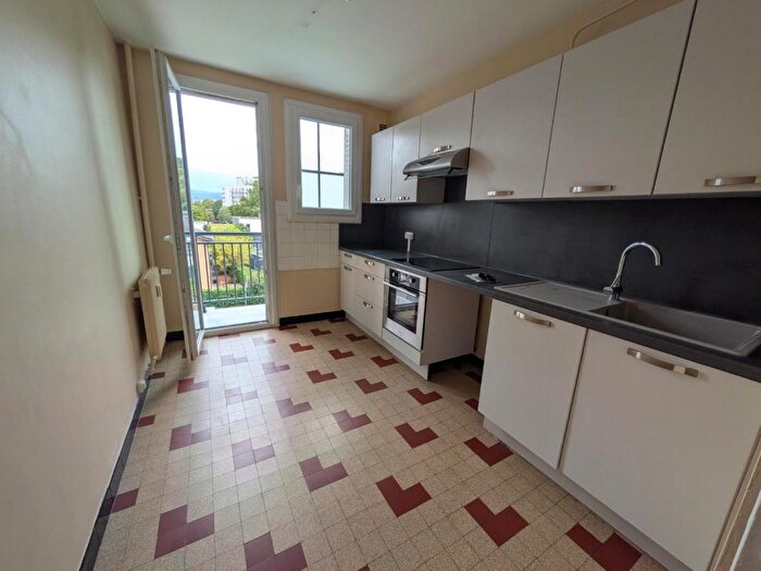 Appartement 4 pièces à louer - Grenoble, Alliés, Alpins