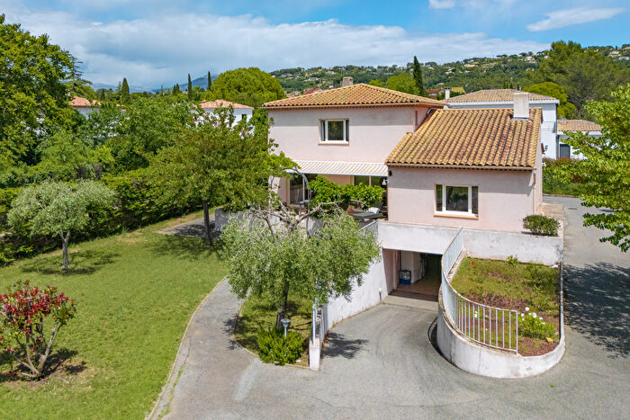 Mouans-Sartoux - Maison 5 pièces à vendre