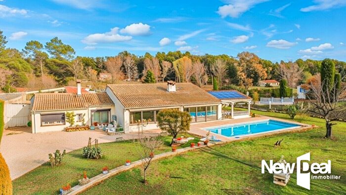 Maison 8 pièces à Montauroux, à vendre