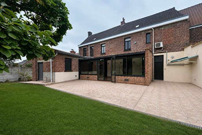 Hasnon : Maison 10 pièces à vendre