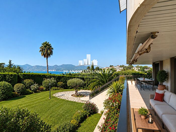 Appartement 5 pièces à vendre à Cannes, Croix des Gardes