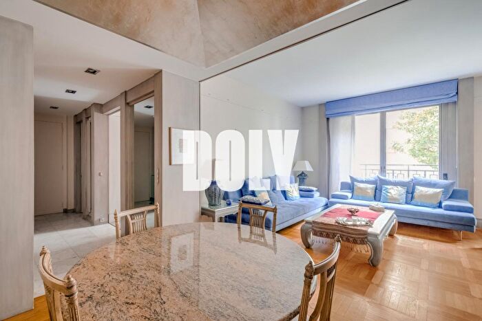 Appartement 3 pièces à vendre à Paris 8ème, Triangle dOr