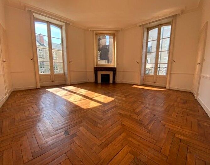 Appartement à vendre - Nantes, Centre-ville - 5 pièces - 4 chambres