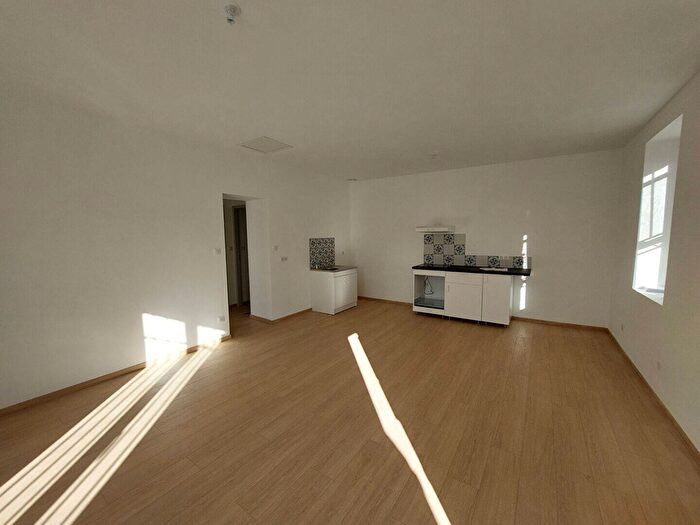 Appartement à louer - Avignon - 2 pièces - 1 chambre