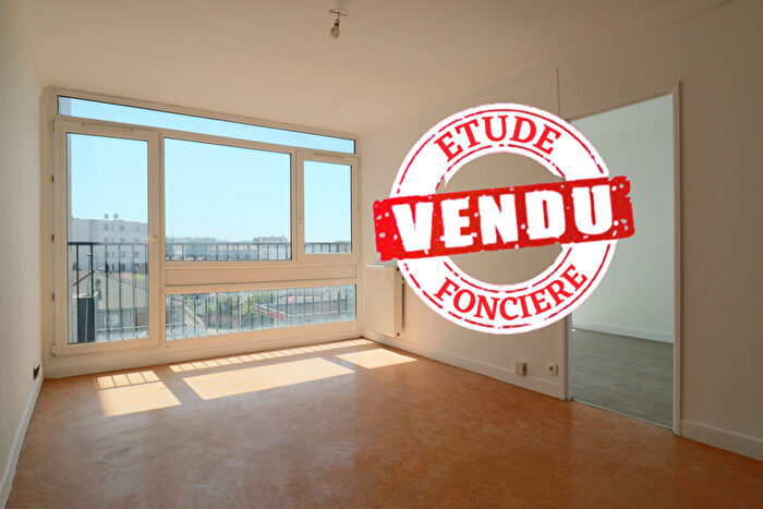 Appartement à vendre - Livry-Gargan, LAbbaye - 2 pièces - 1 chambre