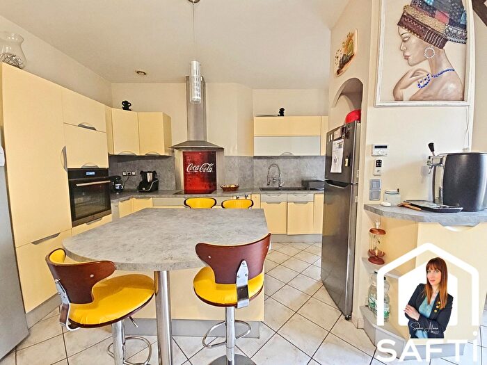 Maison à vendre - Saint-Marcellin - 5 pièces - 4 chambres