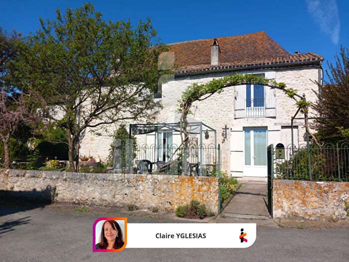 Maison à vendre - Plaisance - 8 pièces - 6 chambres